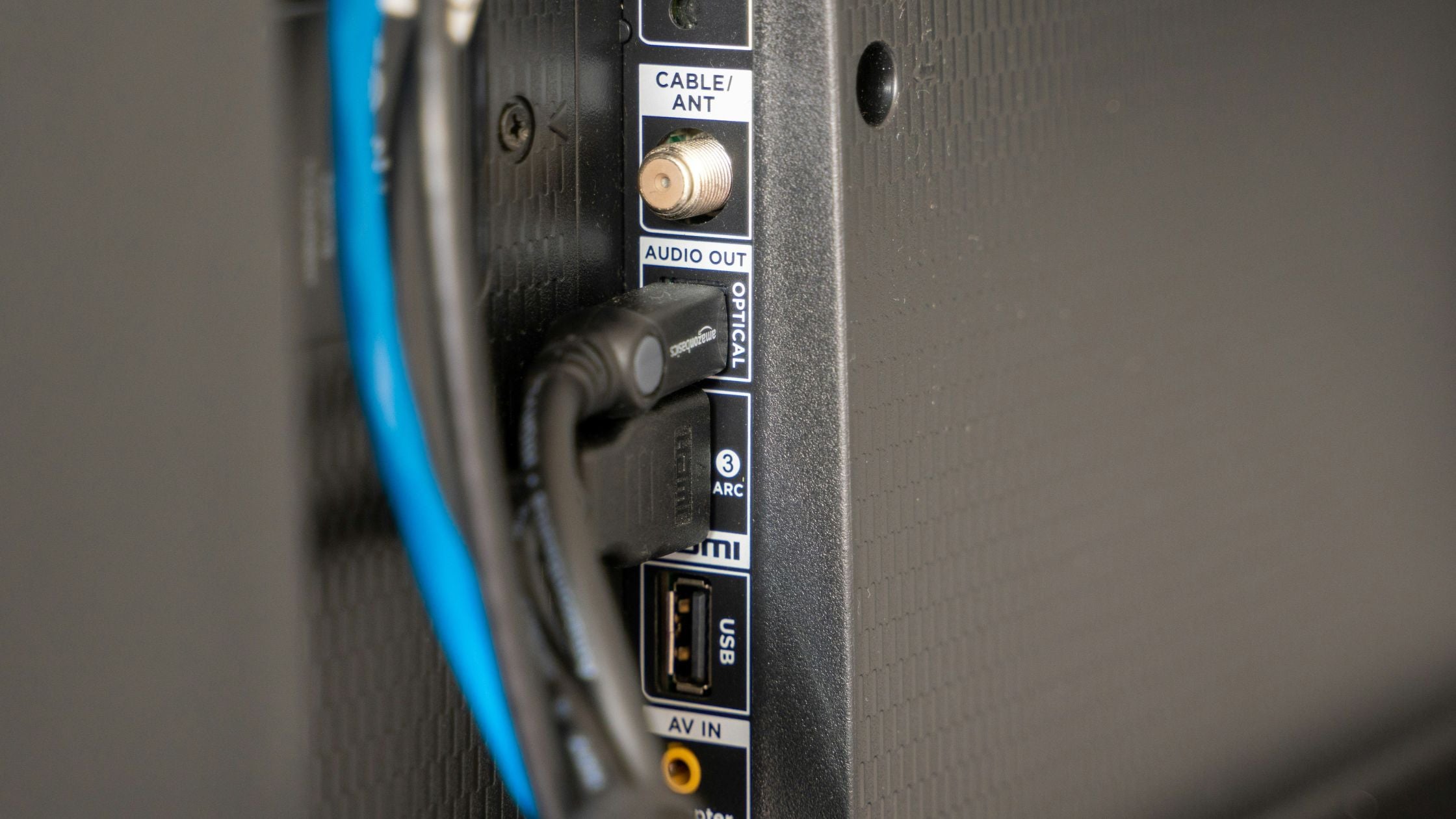 How to Identify and Avoid Fake or Low-Quality HDMI Cables - GEARit